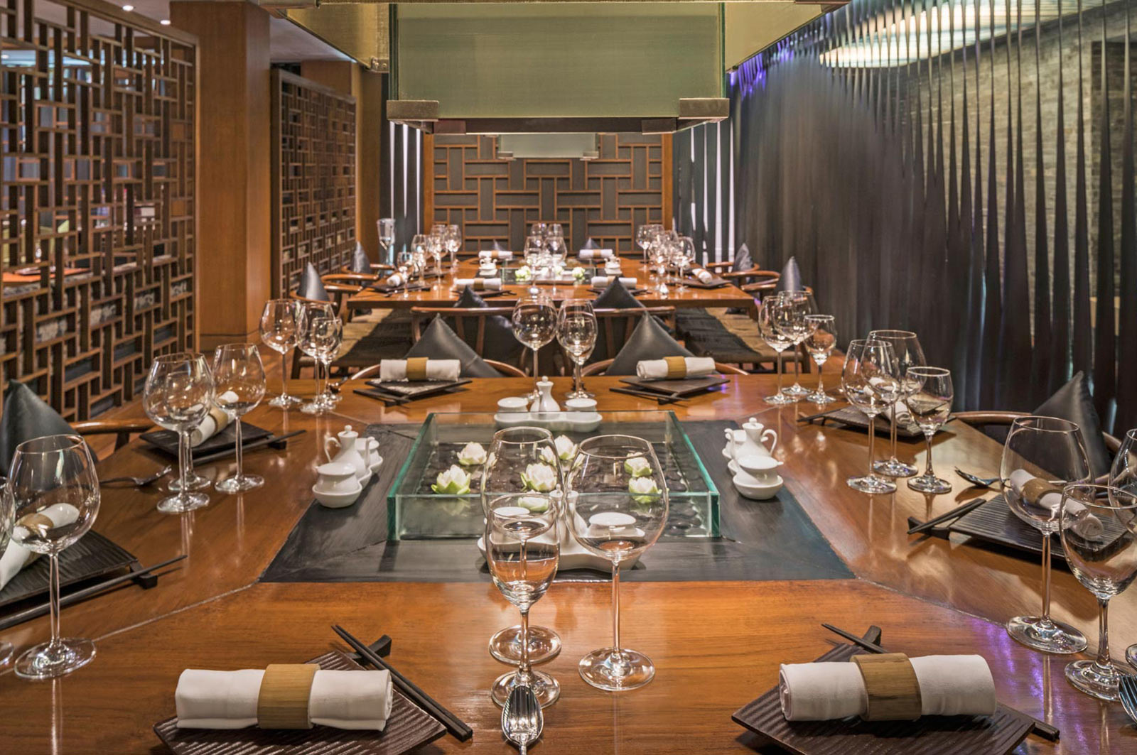 Roxy Bar - THE Park Kolkata, India