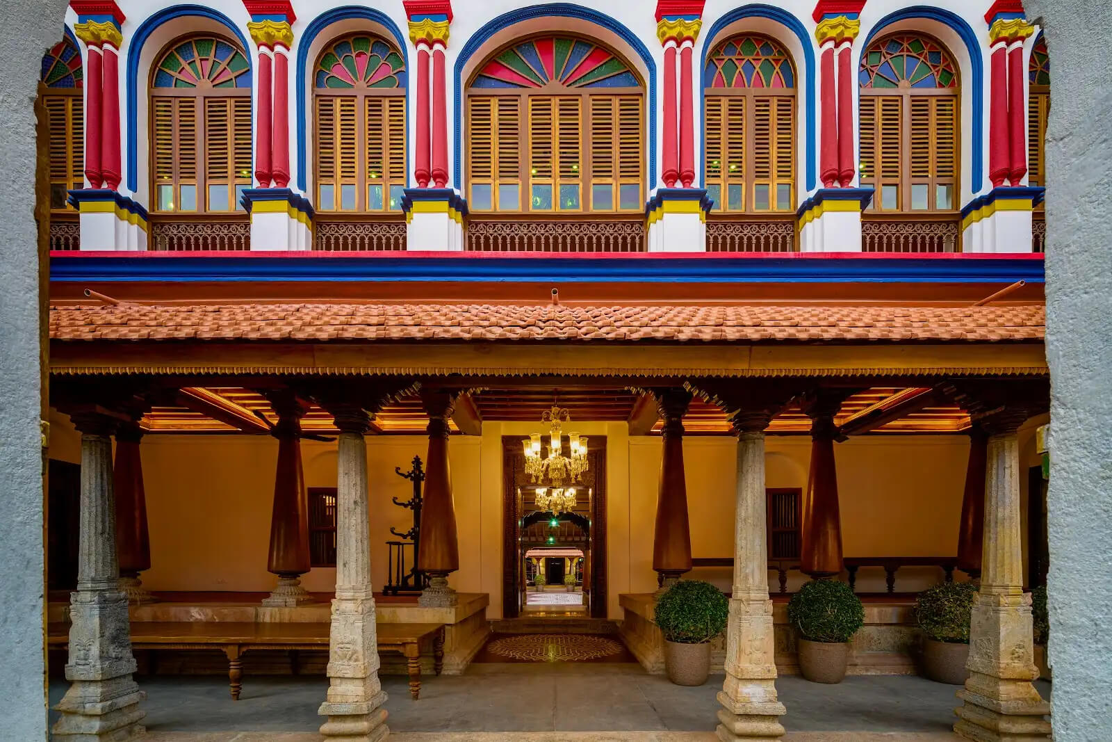 Chettinad Hotels in Karaikudi Tamil Nadu - THE Lotus Palace Chettinad